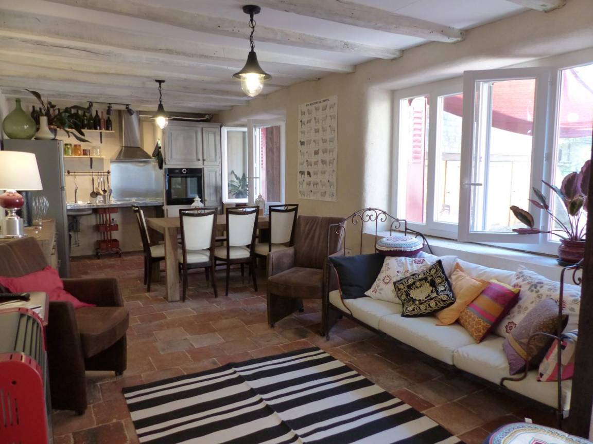 109 M² Cottage ∙ 3 Bedrooms ∙ 6 Guests - Auvergne