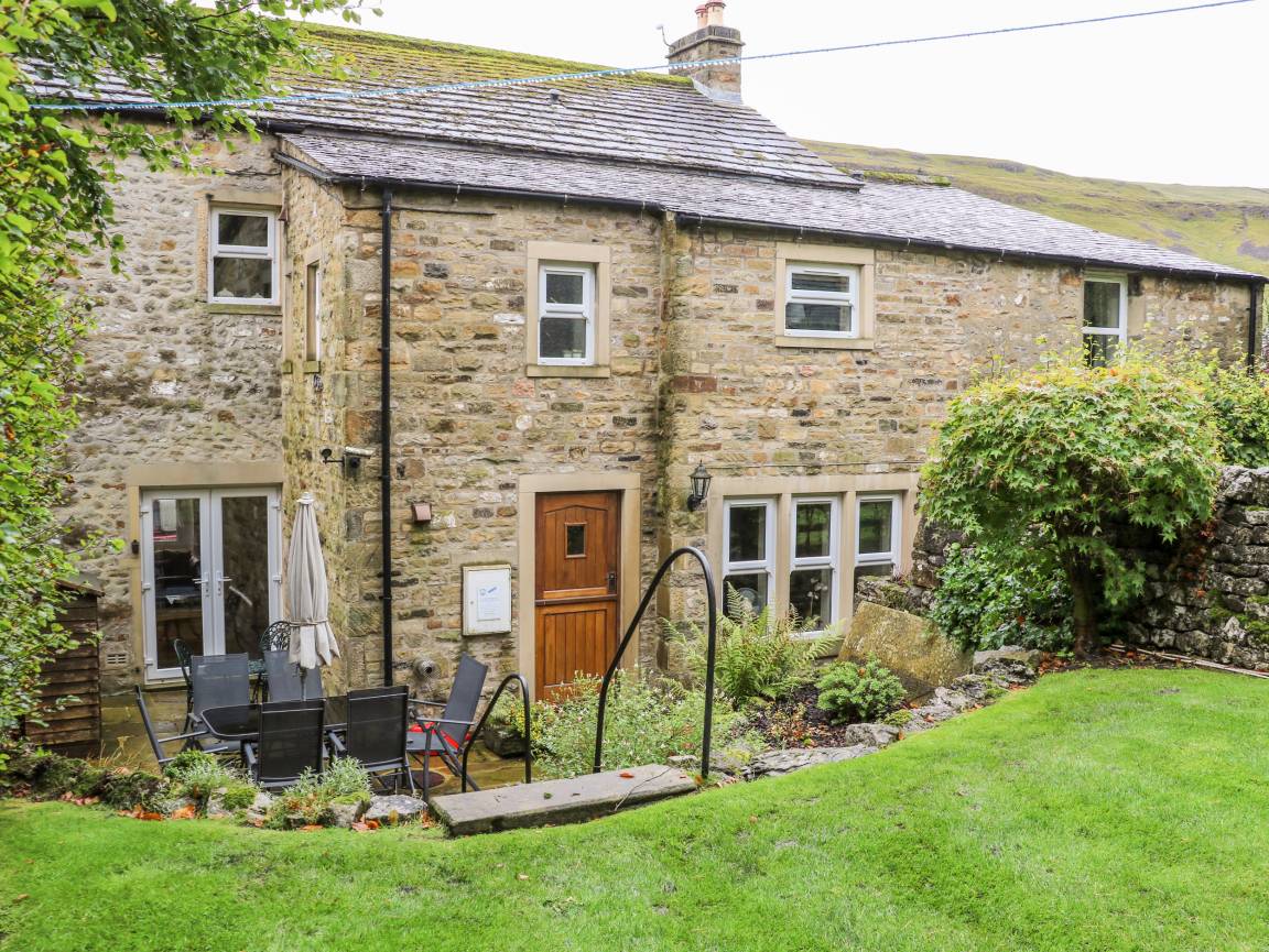 Cottage ∙ 7 Bedrooms ∙ 12 Guests - Grassington