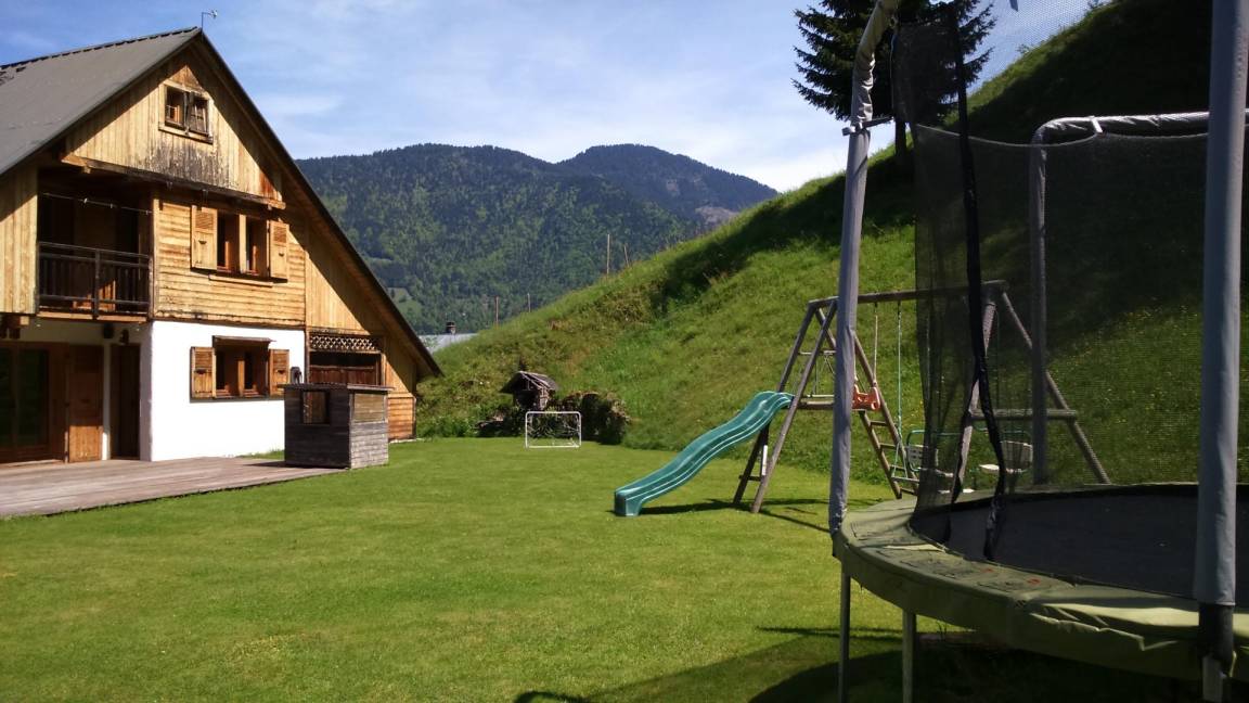 96 M² Gîte ∙ 3 Chambres ∙ 5 Personnes - Albertville