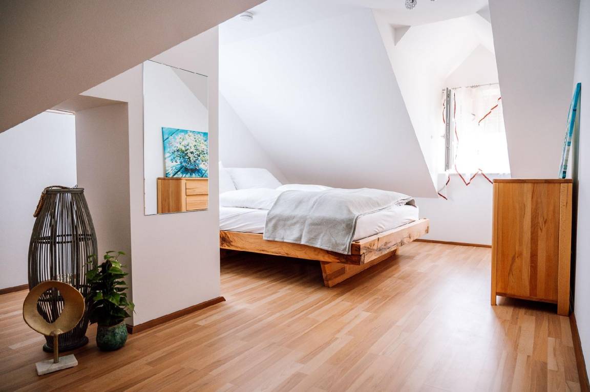 110 M² Apartment ∙ 2 Bedrooms ∙ 6 Guests - Szentgotthárd
