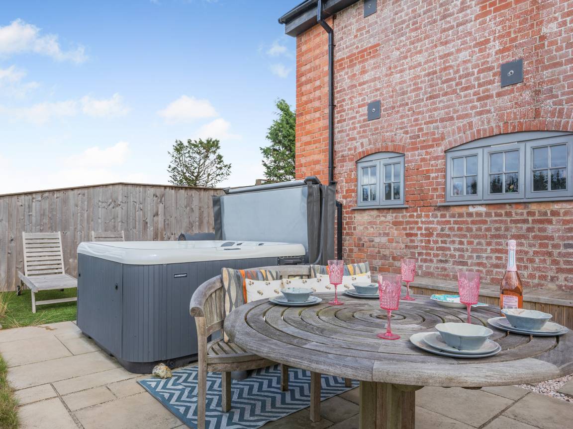 Cottage ∙ 3 Bedrooms ∙ 5 Guests - Honiton