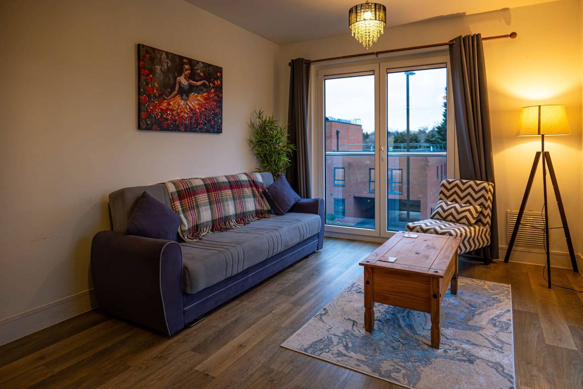 Apartment ∙ 2 Bedrooms ∙ 4 Guests - Crawley
