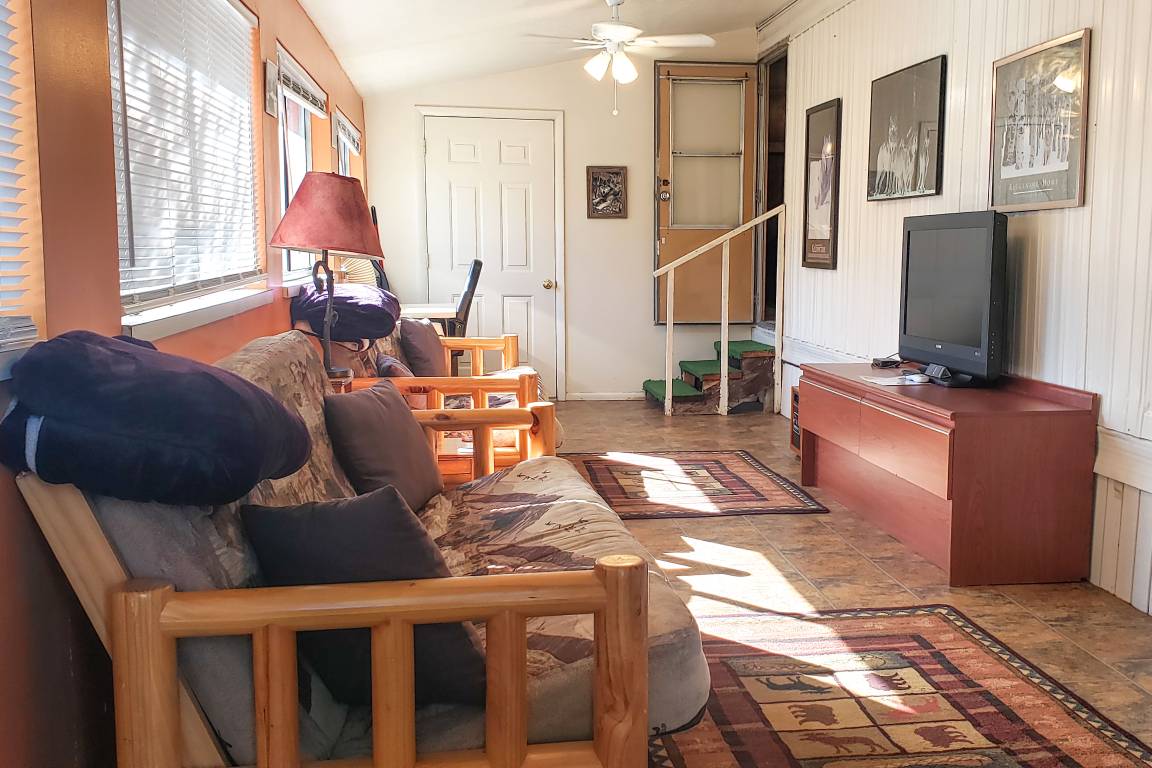 104 M² House ∙ 2 Bedrooms ∙ 6 Guests - West Yellowstone, MT