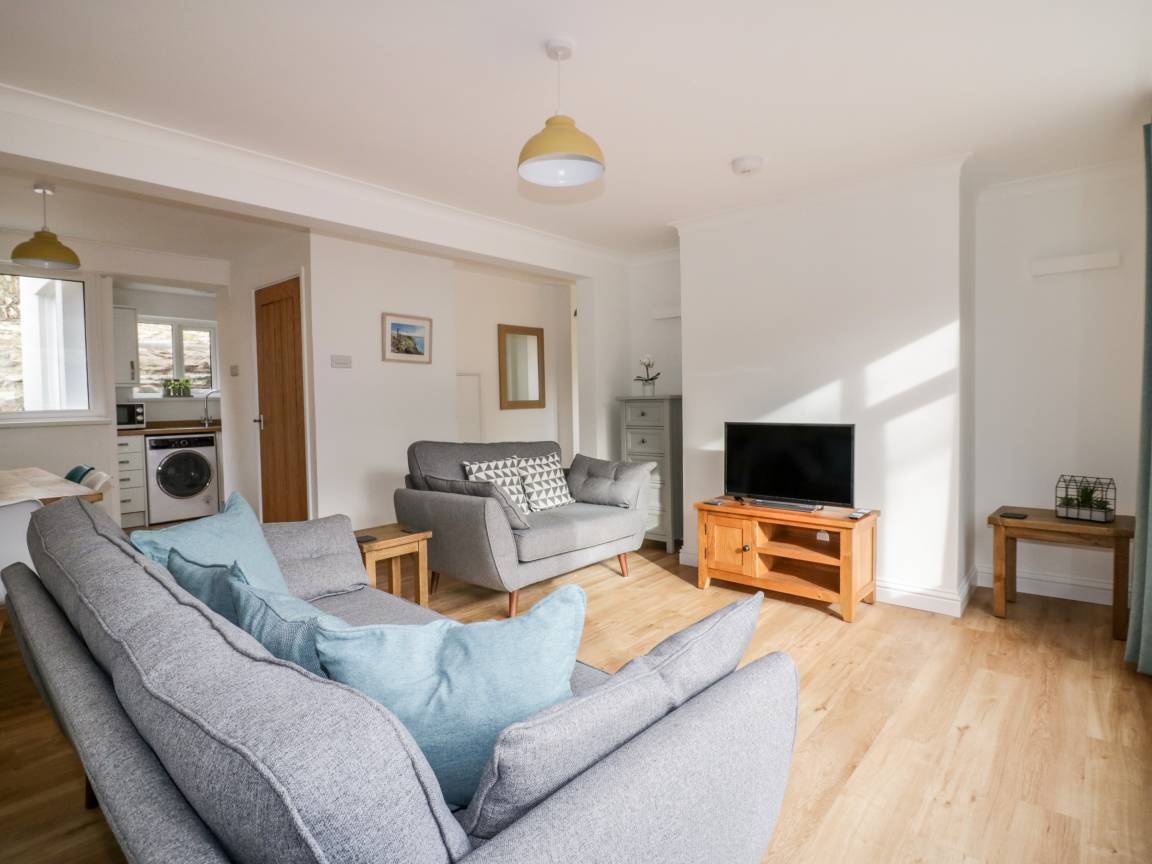 Cottage ∙ 3 Bedrooms ∙ 5 Guests - Perranporth