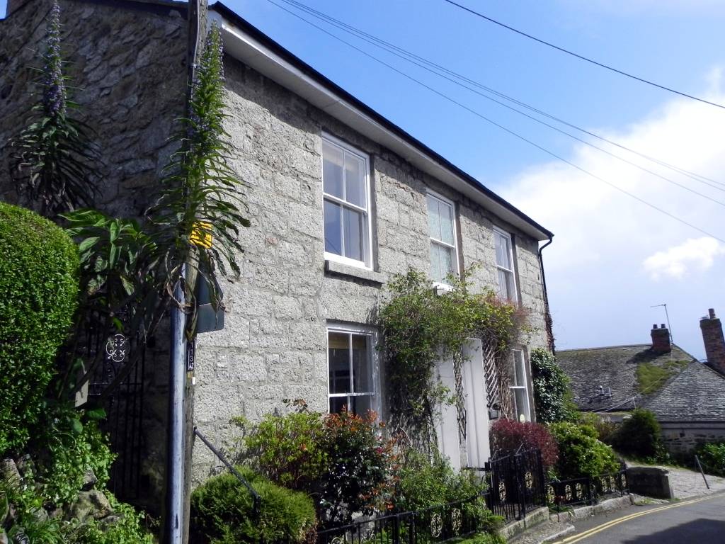 Cottage ∙ 2 Bedrooms ∙ 4 Guests - Mousehole