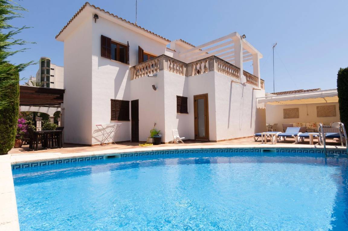 250 M² House ∙ 3 Bedrooms ∙ 6 Guests - Sa Coma