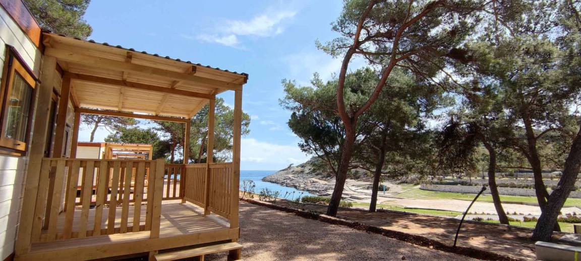 22 M² Caravan ∙ 2 Bedrooms ∙ 4 Guests - Mali Losinj