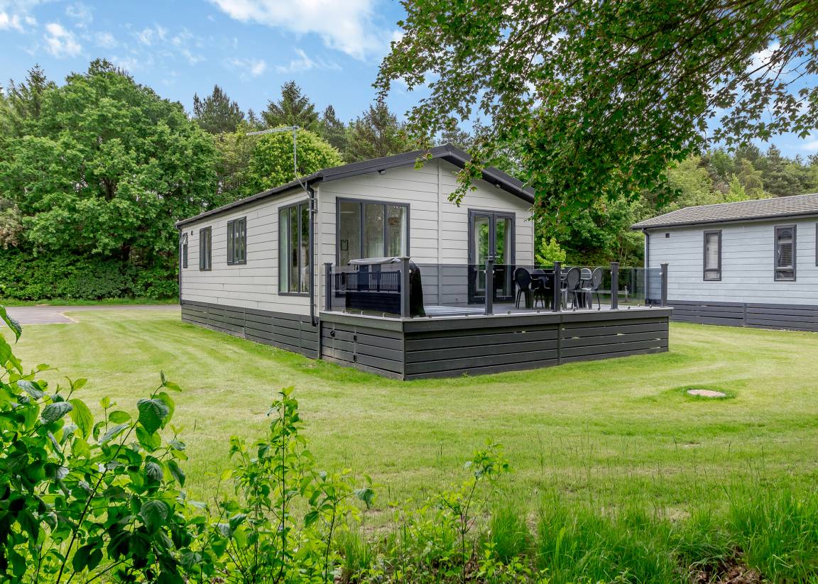 Chalet ∙ 2 Bedrooms ∙ 4 Guests - Suffolk