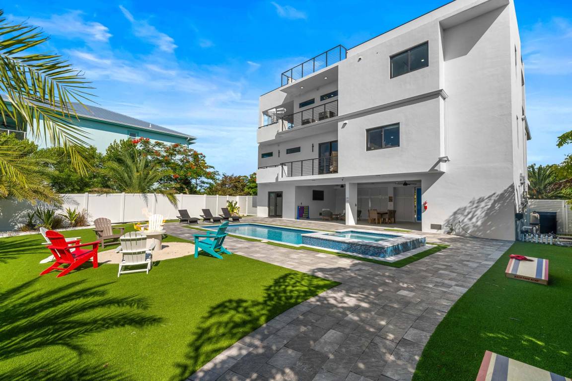 Apartment ∙ 4 Bedrooms ∙ 9 Guests - Marathon, FL