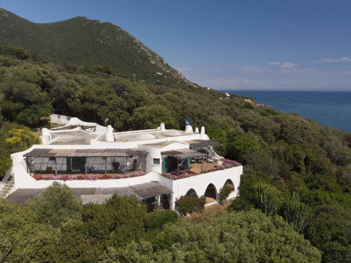 423 M² Huis ∙ 7 Slaapkamers ∙ 12 Gasten - Terracina