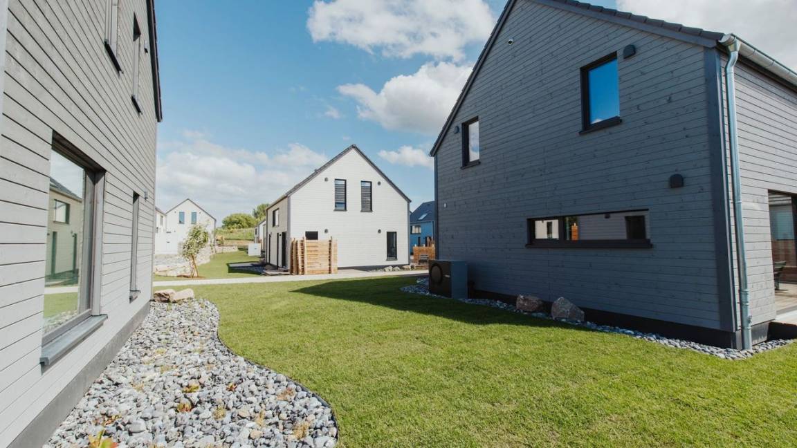 60 M² Ferienhaus ∙ 2 Schlafzimmer ∙ 4 Gäste - Sassnitz