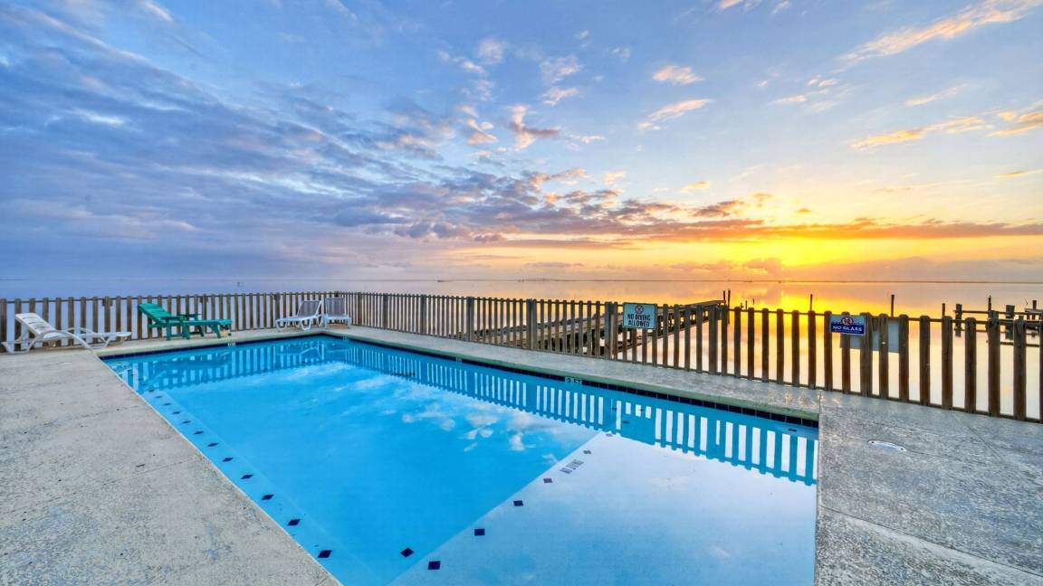 102 M² House ∙ 3 Bedrooms ∙ 6 Guests - Corpus Christi, TX