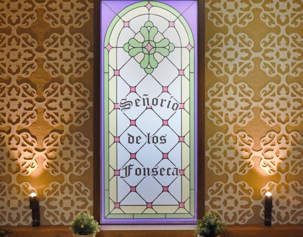 230 M² House ∙ 5 Bedrooms ∙ 12 Guests - Coca