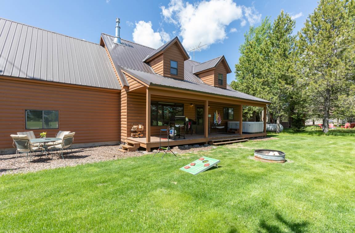 165 M² Cabin ∙ 4 Bedrooms ∙ 12 Guests - Island Park, ID