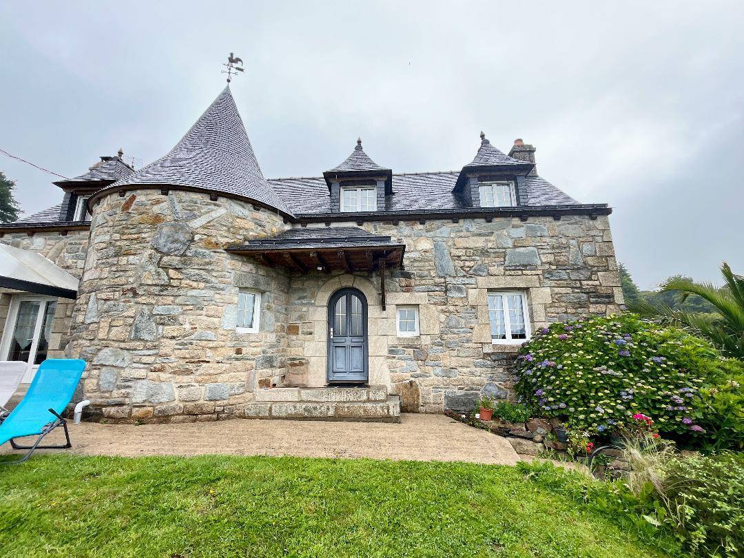 130 M² Gîte ∙ 4 Chambres ∙ 8 Personnes - Pontivy