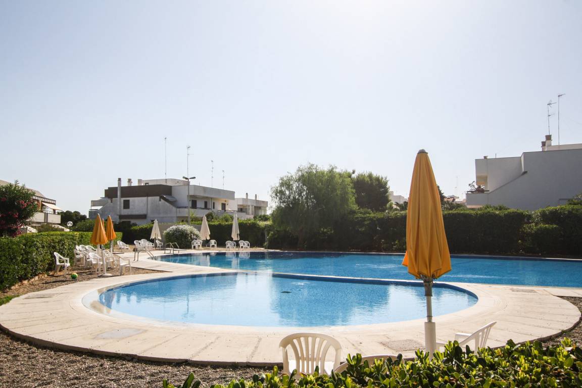 65 M² Apartment ∙ 2 Bedrooms ∙ 4 Guests - Bari