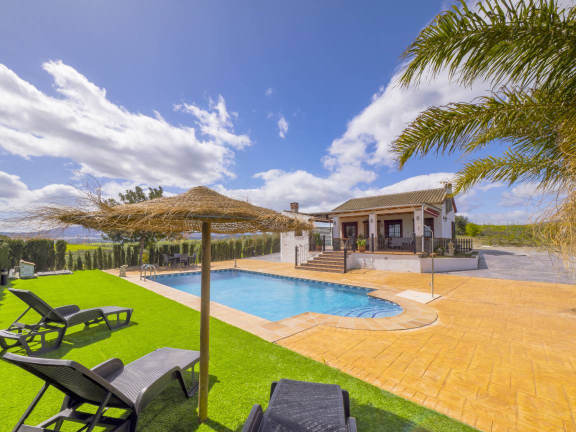 70 M² Casa Rural ∙ 2 Habitaciones ∙ 6 Huéspedes - Coín