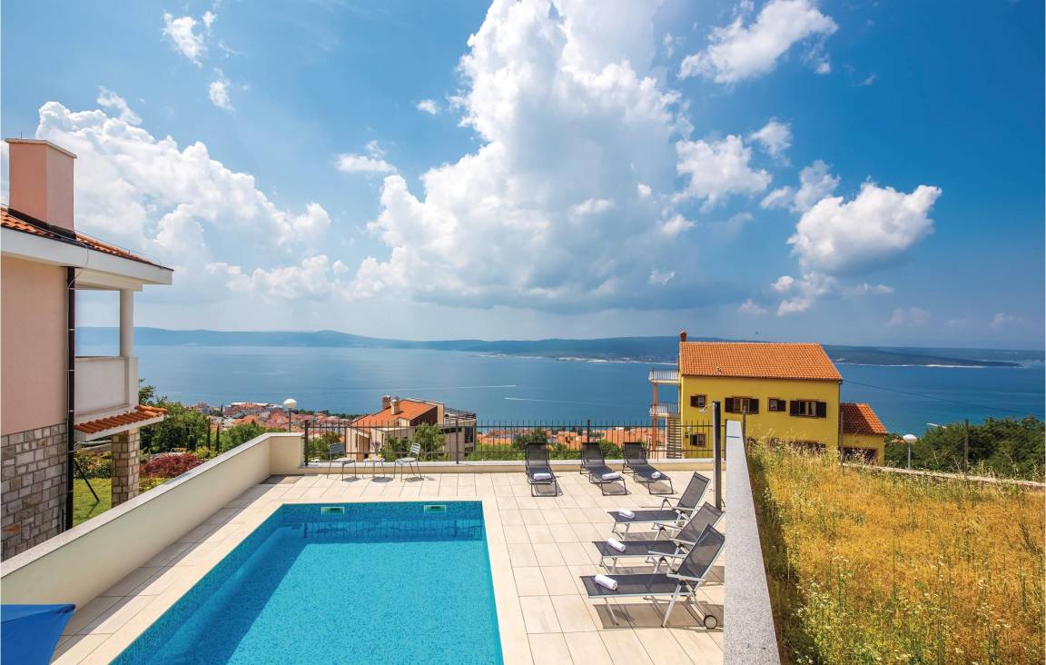 100 M² Apartment ∙ 3 Bedrooms ∙ 6 Guests - Crikvenica