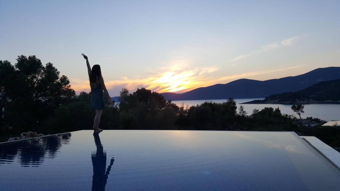 260 M² Villa ∙ 7 Bedrooms ∙ 18 Guests - Greece