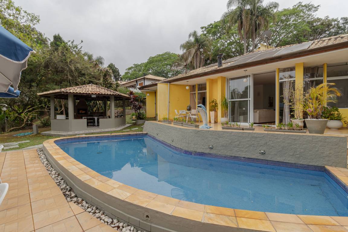 305 M² Apartamento ∙ 4 Quartos ∙ 7 Hóspedes - Ibiúna