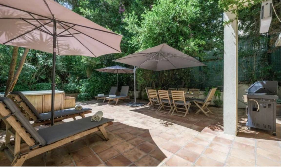 180 M² Maison De Vacances ∙ 4 Chambres ∙ 8 Personnes - Cannes