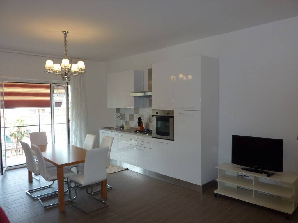 70 M² Apartment ∙ 2 Bedrooms ∙ 5 Guests - San Benedetto del Tronto