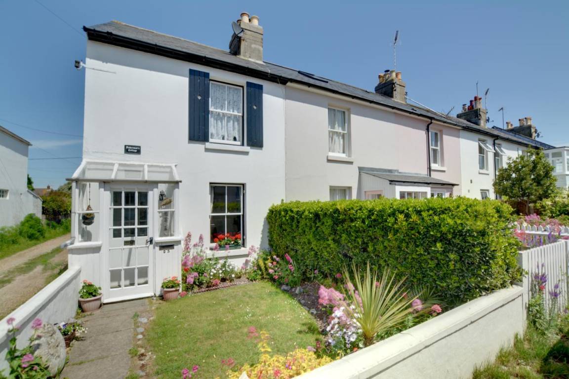 Cottage ∙ 2 Bedrooms ∙ 4 Guests - Deal