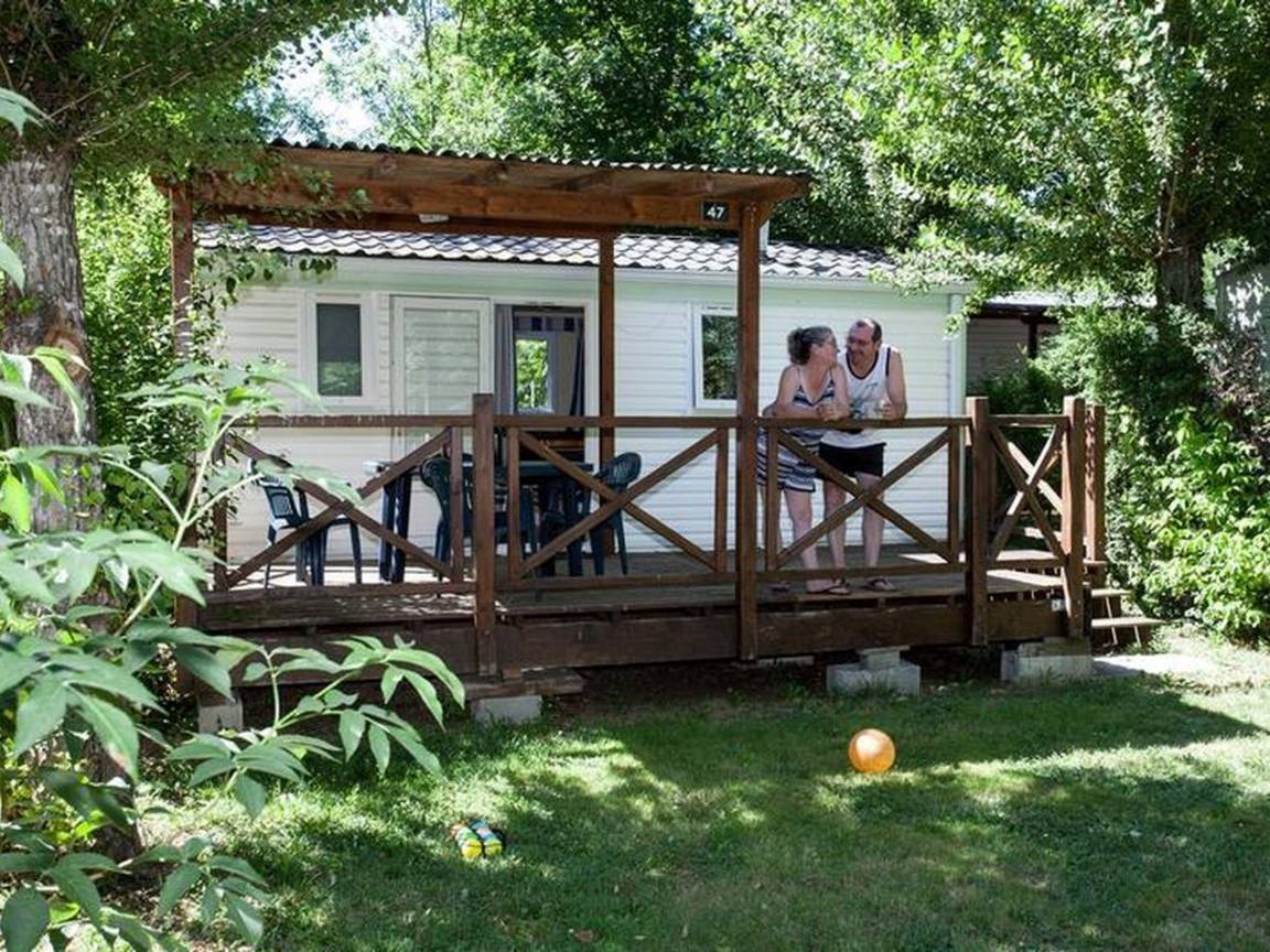 18 M² Caravan ∙ 2 Bedrooms ∙ 3 Guests - Belvès
