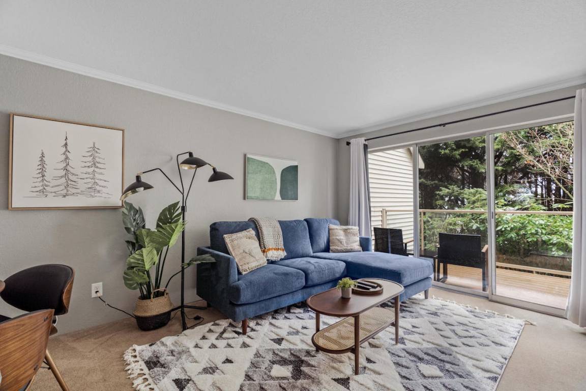89 M² House ∙ 2 Bedrooms ∙ 4 Guests - Kirkland, WA