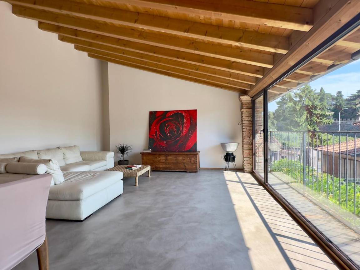 110 M² Ferienwohnung ∙ 2 Schlafzimmer ∙ 6 Gäste - Iseo