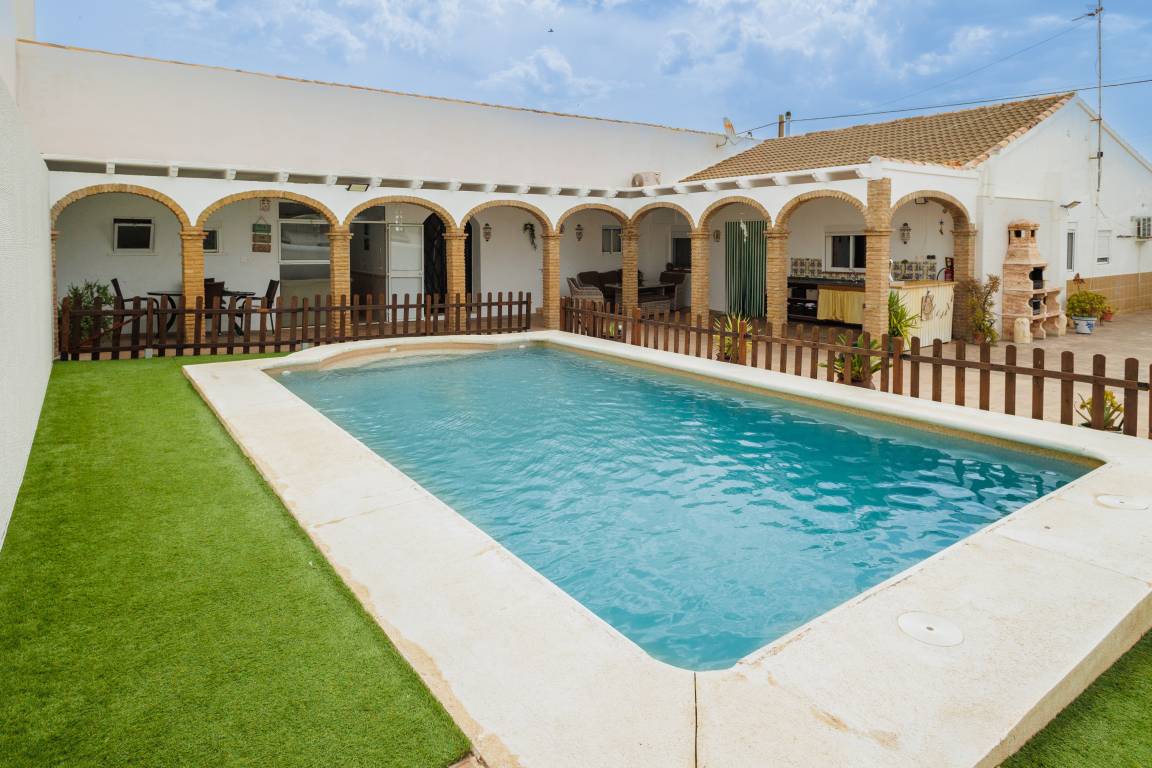 164 M² Ferienhaus ∙ 7 Schlafzimmer ∙ 18 Gäste - Málaga