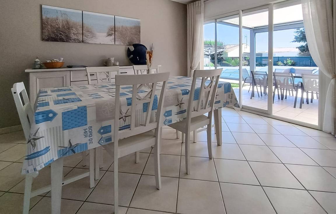 108 M² Maison De Vacances ∙ 3 Chambres ∙ 6 Personnes - Rochefort, France
