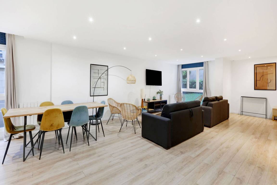 Apartamento ∙ 4 Habitaciones ∙ 12 Huéspedes - Paris