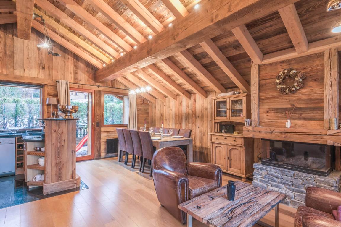 195 M² Chalet ∙ 4 Chambres ∙ 8 Personnes - Combloux