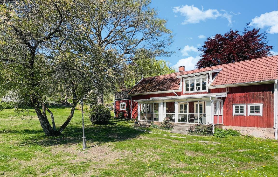 170 M² Hus ∙ 3 Sovrum ∙ 7 Gäster - Skövde