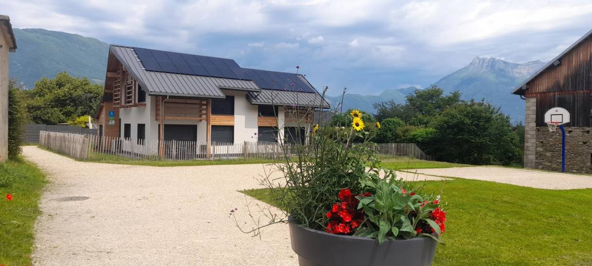 84 M² Gîte ∙ 3 Chambres ∙ 6 Personnes - La Rochette