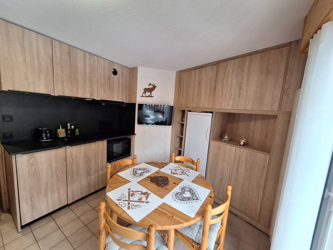 26 M² Huoneisto ∙ 2 Makuuhuonetta ∙ 4 Vierasta - Champéry