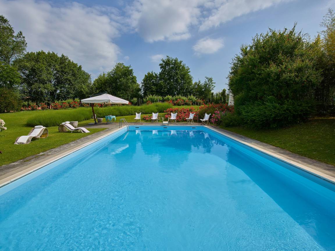 700 M² Villa ∙ 9 Camere Da Letto ∙ 10 Ospiti - Sarnico