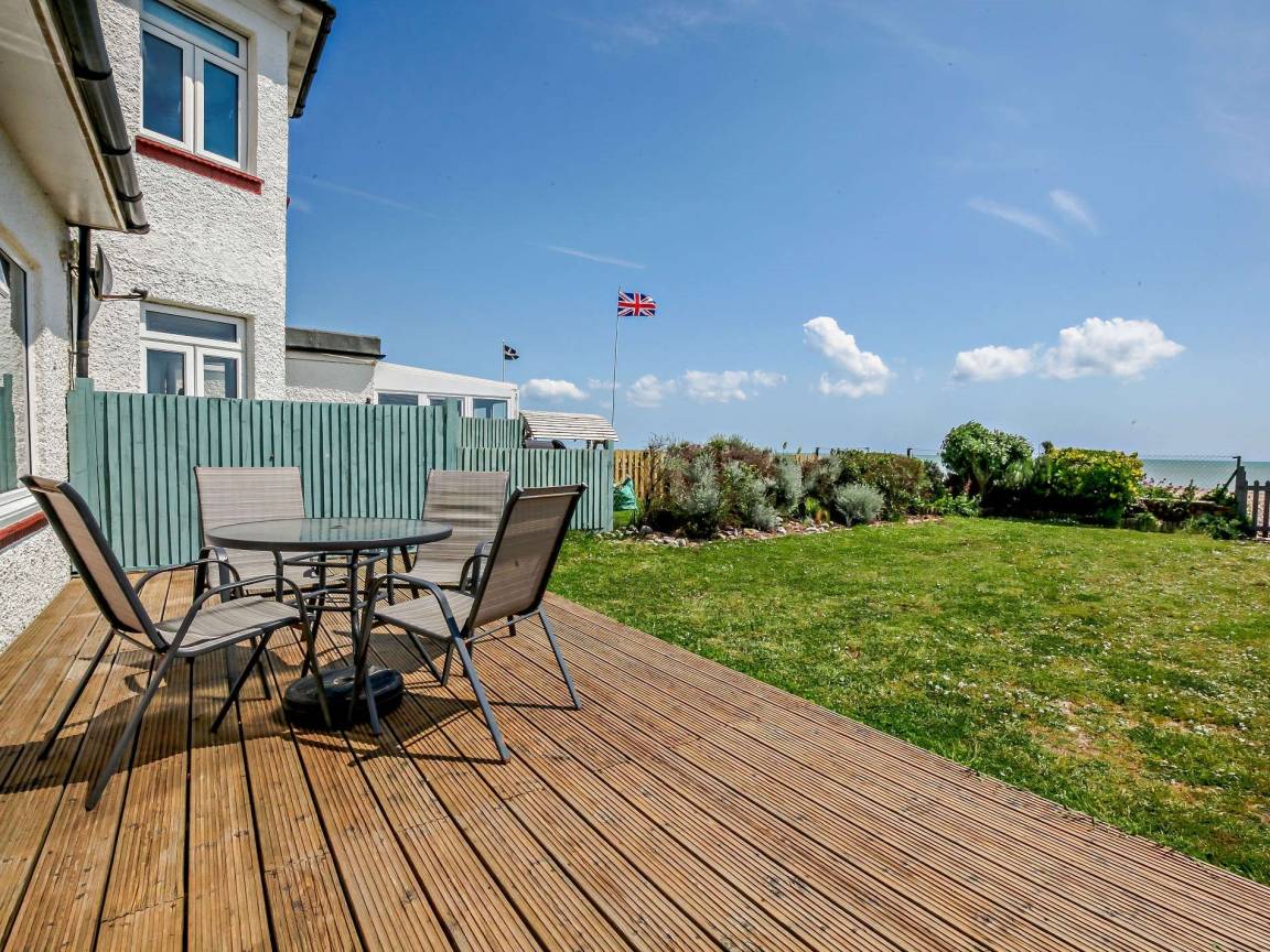 Cottage ∙ 2 Bedrooms ∙ 4 Guests - Bexhill-on-Sea
