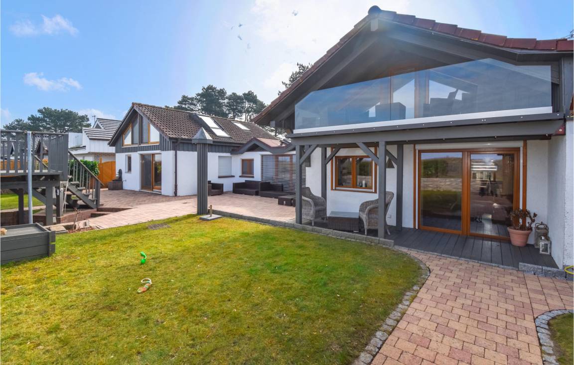 115 M² Maisonette ∙ 2 Bedrooms ∙ 4 Guests - Travemünde