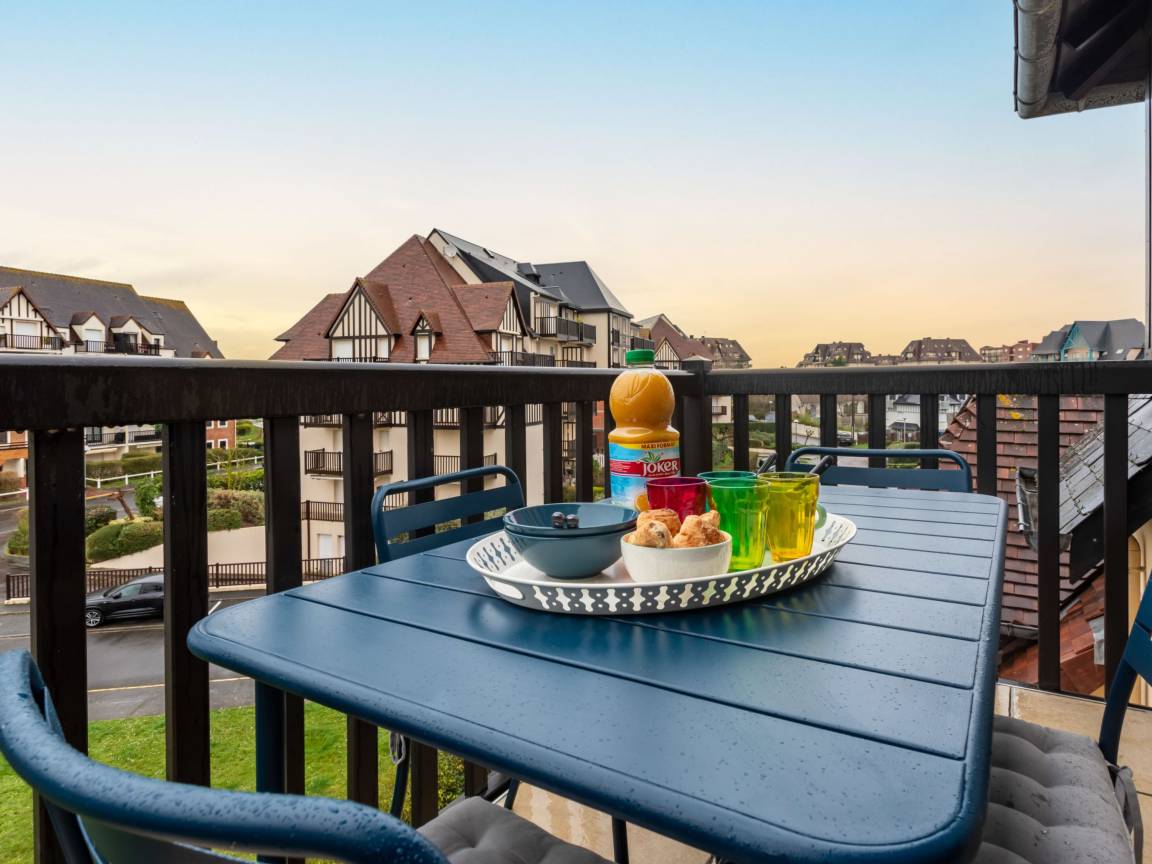 27 M² Huis ∙ 1 Slaapkamer ∙ 4 Gasten - Ouistreham