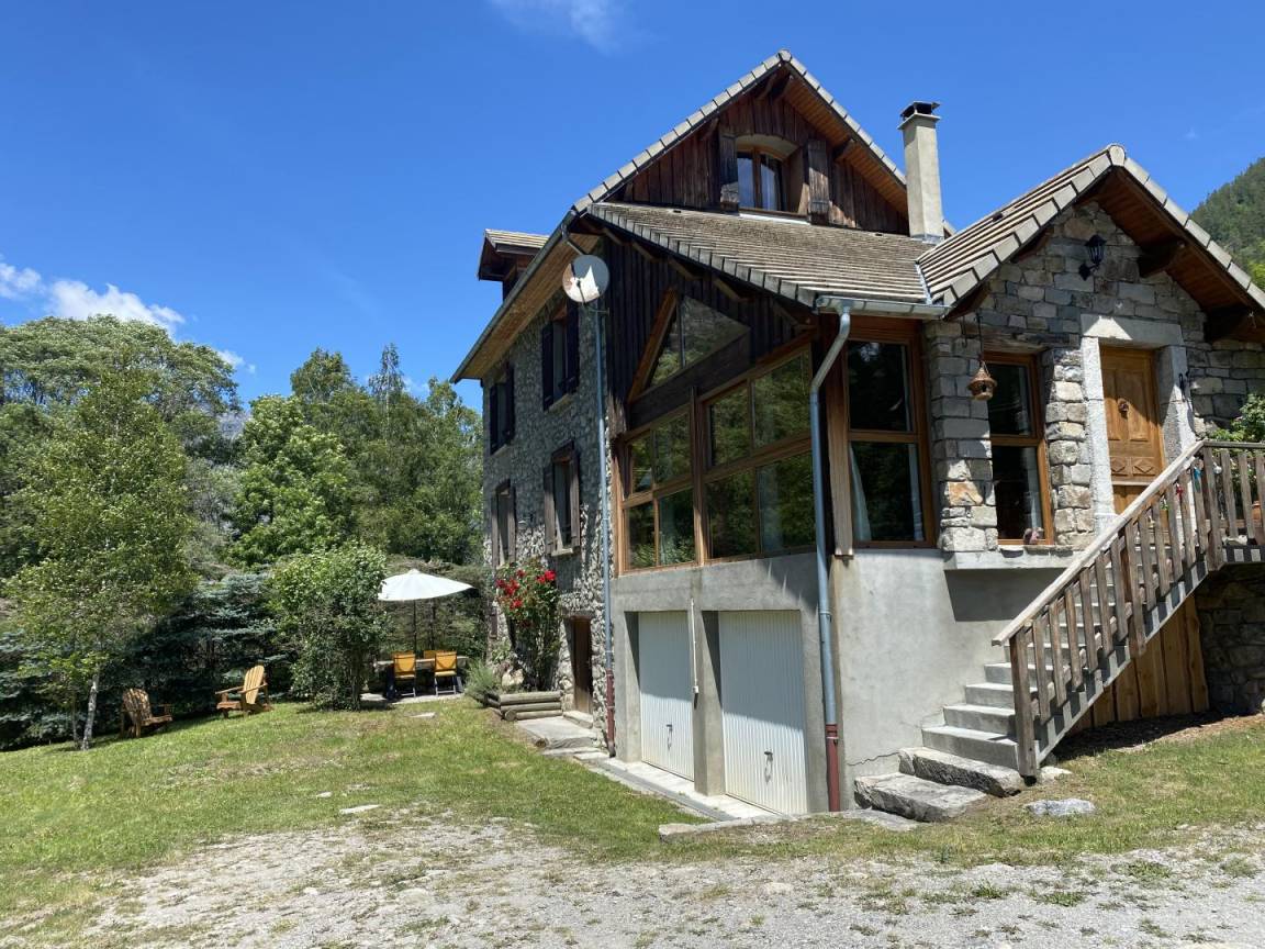 125 M² Gîte ∙ 3 Chambres ∙ 6 Personnes - Réallon