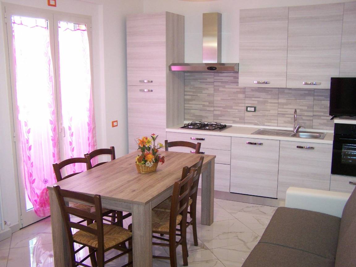 55 M² Apartamento ∙ 1 Habitación ∙ 5 Huéspedes - Riccione