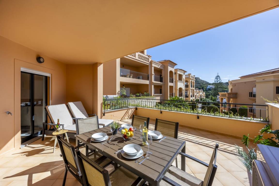 130 M² Apartamento ∙ 2 Habitaciones ∙ 4 Huéspedes - Luz