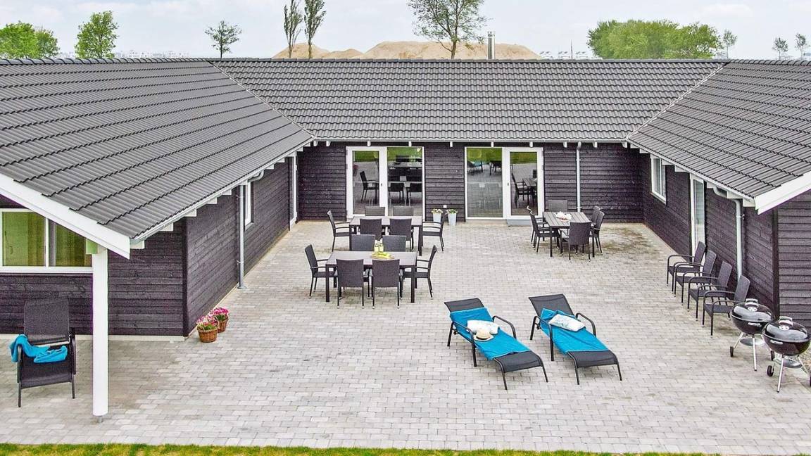 267 M² Ferienhaus ∙ 8 Schlafzimmer ∙ 20 Gäste - Kappeln