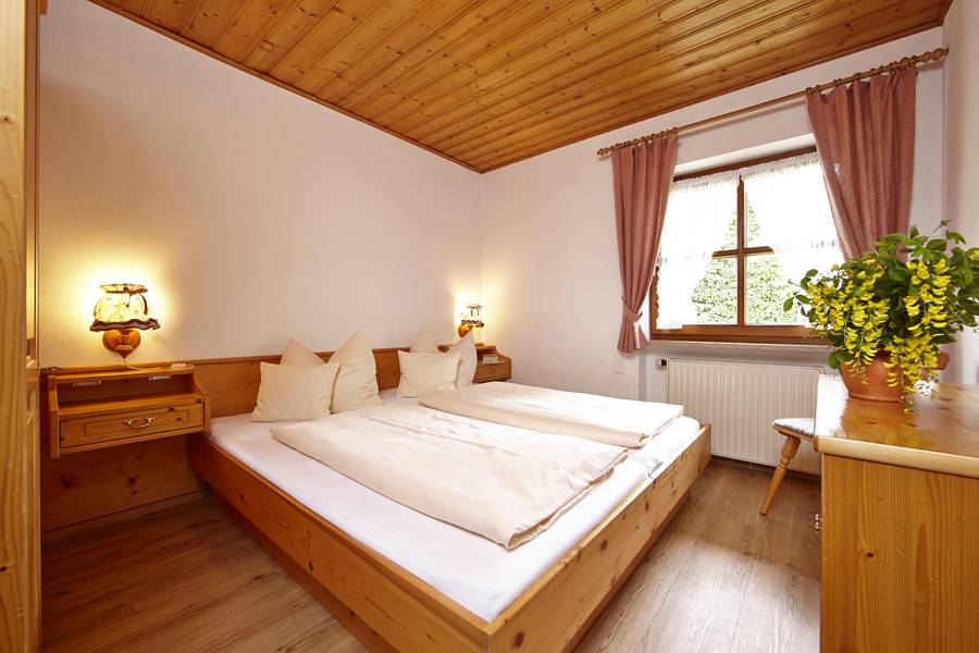 44 M² Ferienwohnung ∙ 1 Schlafzimmer ∙ 4 Gäste - Murnau am Staffelsee