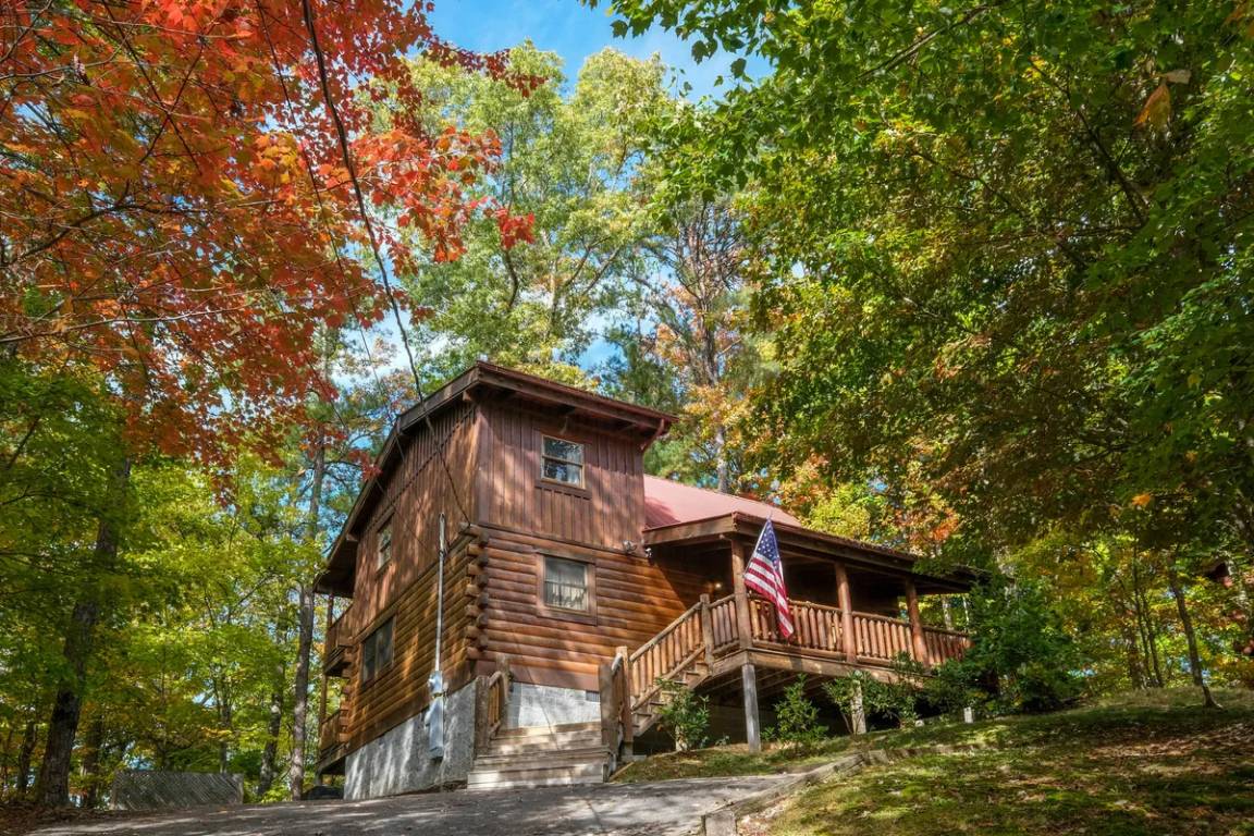 102 M² House ∙ 2 Bedrooms ∙ 6 Guests - Gatlinburg, TN