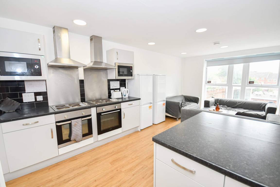 325 M² Apartamento ∙ 13 Habitaciones ∙ 26 Huéspedes - Liverpool