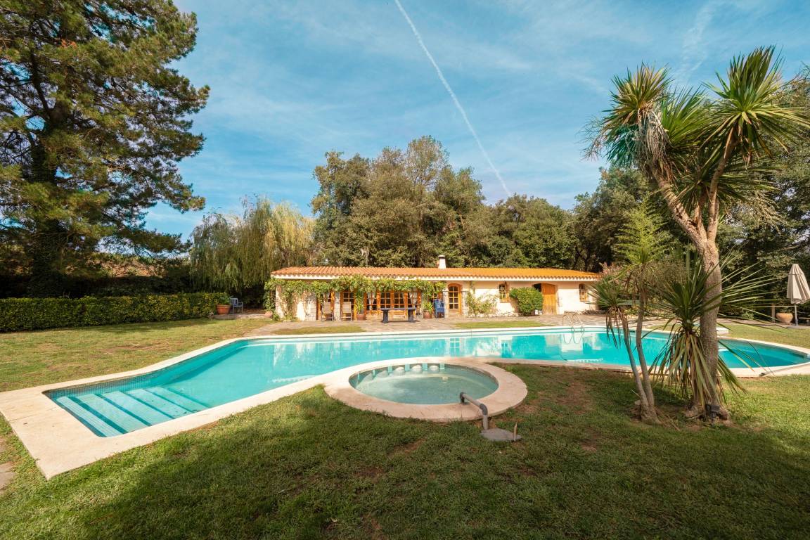 430 M² Finca ∙ 9 Bedrooms ∙ 26 Guests - Sant Celoni