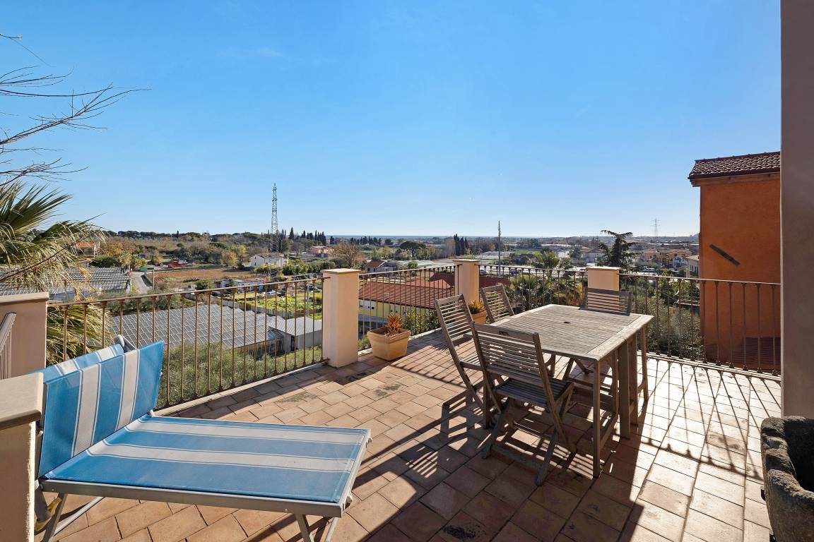 200 M² Appartamento ∙ 3 Camere Da Letto ∙ 7 Ospiti - Albenga